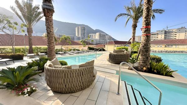 Lg Luxury Large 19th Floor Sky Apartment - Ocean Views & Pools - Gibraltar