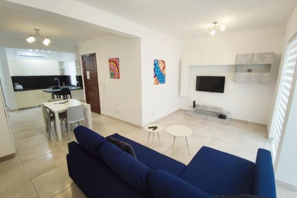Modern Apartment In Gzira - La Valette