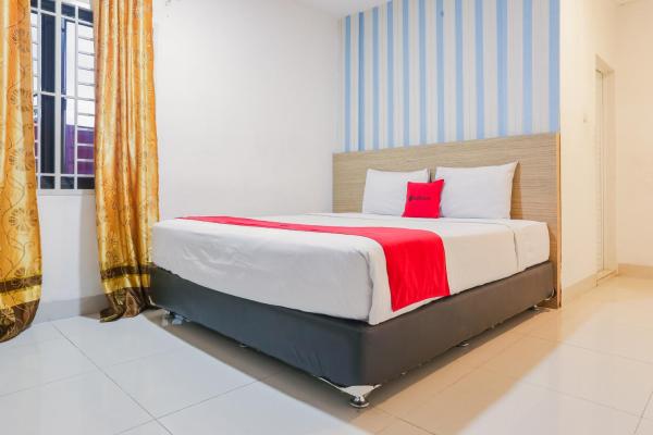 Reddoorz Plus @ Cemara Asri Medan - Medan