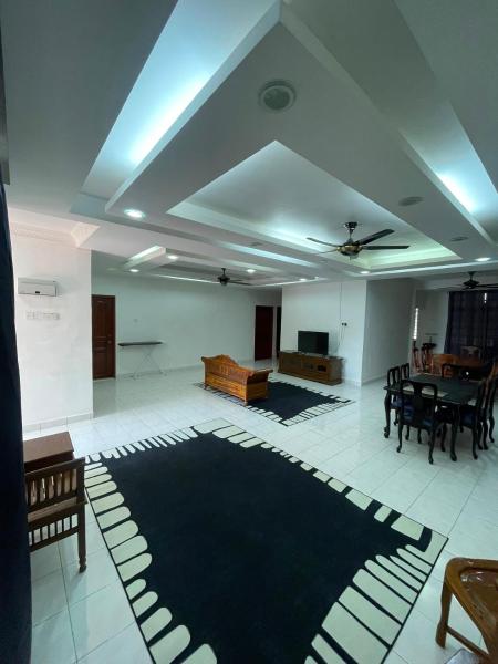 Homestay Taman Azura 4 Bedrooms 4 Ac Wifi & Coway - Kerteh