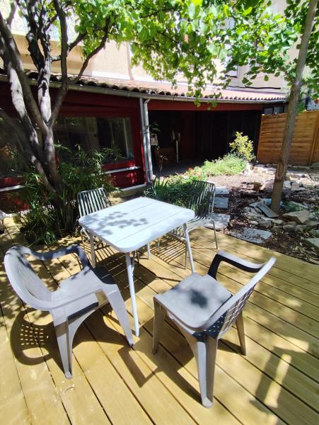 Grand T3 De 80 M2 Avec Terrasse Fibre Clim - Gare & Arènes - Dog Friendly - Nîmes
