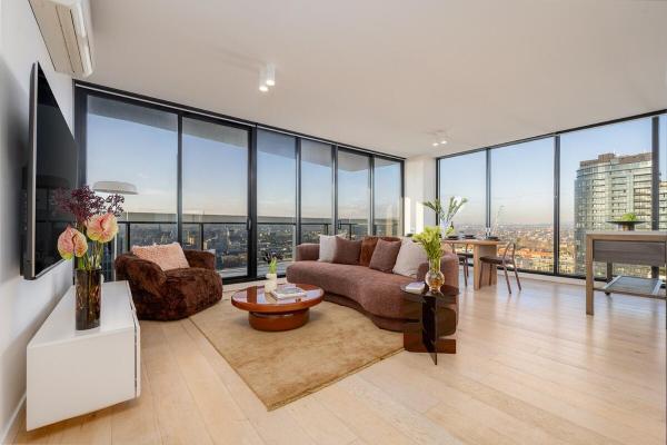 Panoramic City View Stunning 3br Pool & Gym & Parking - St Kilda