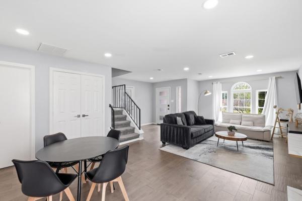 Modern Frisco Retreat Remodeled 3br House - Frisco, TX