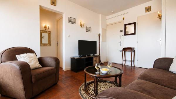 Cozy One-bedroom Apartment In La Ciotat, Balcony & Sea View - La Ciotat