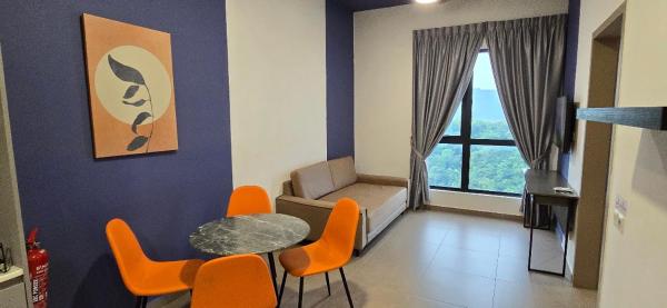 Fully Furnished 2-bedroom Mossaz, Empire City - Petaling Jaya