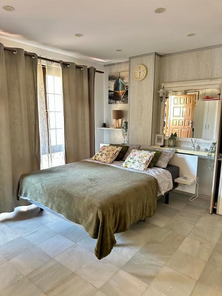 Leona Coastal Studio Apartment - Costa Adeje