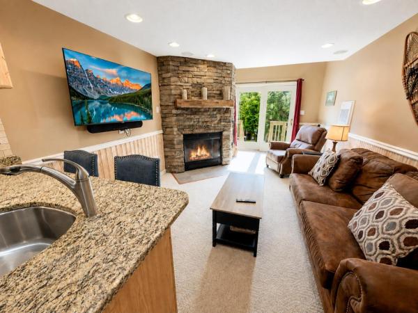 Sr30 Updated Shamrock Condo Ski Access Fireplace - Snowshoe, WV