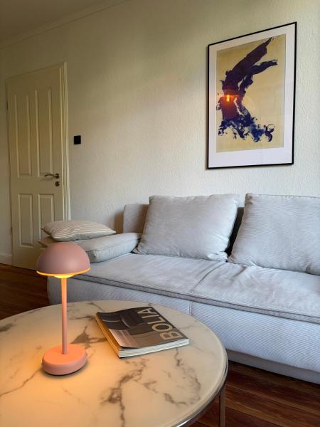 Boutique Balkon Apartment Mit Zwei Zimmern - Lübeck