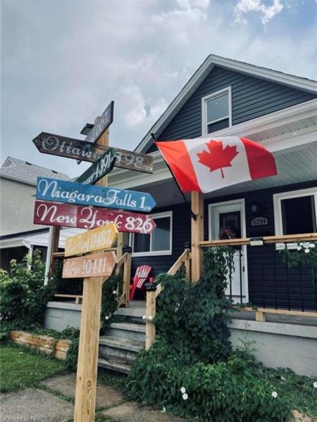 7 Bedroom House Minutes From Niagara Falls - Niagara Falls