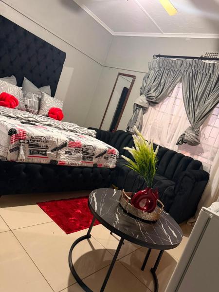 Mfiso Legacy Lodge - Evander