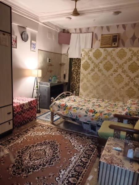 Out Side Room On Ground Floor - Kolkata