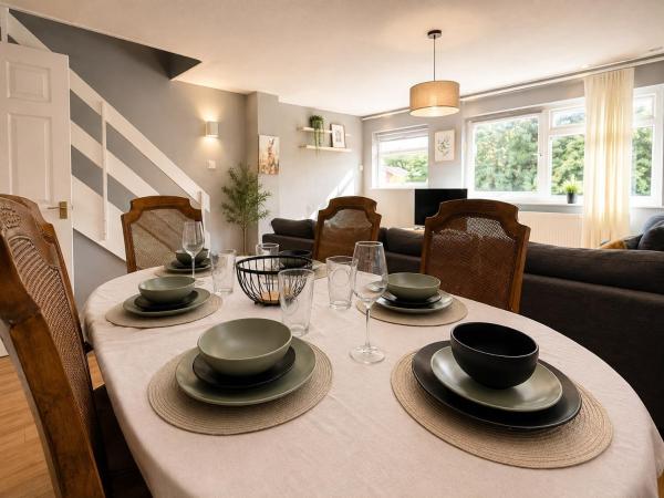 Large River Side House, Parking,for 9 People - イギリス ベドフォード