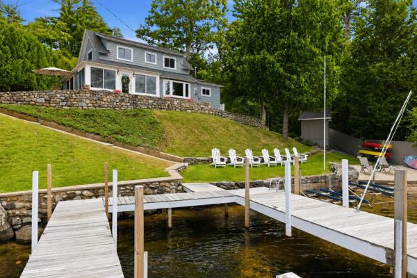 Lake Winnipesaukee Retreat, Private Beach, Dock - Alton, NH