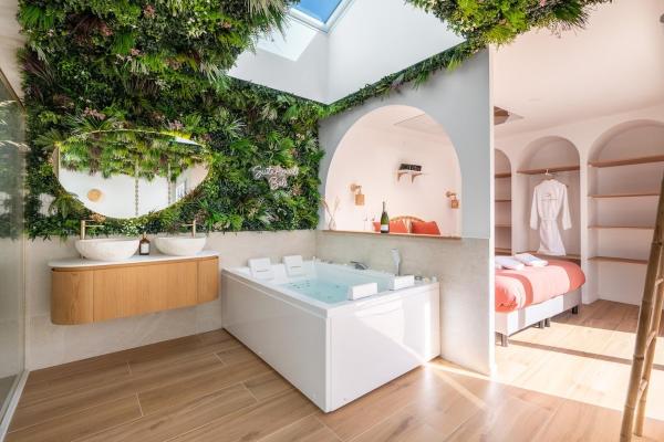 Suite Amanté Bali - Balnéo, Clim, Cinéma, Terrasse - Vallet