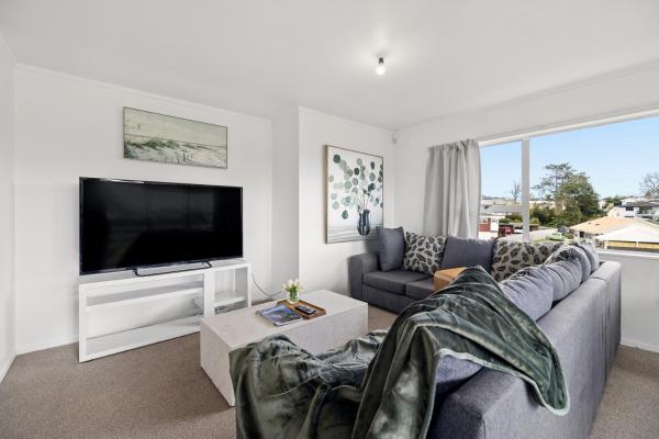 3brm House In Auckland - Walk To Train, Lynn Mall And Westgate - Auckland