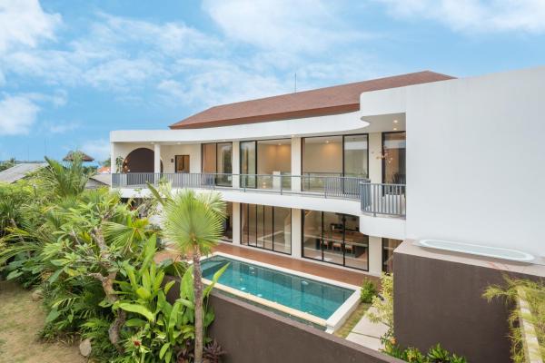 Modern 3br Villa Private Pool Serangan Beach - Denpasar