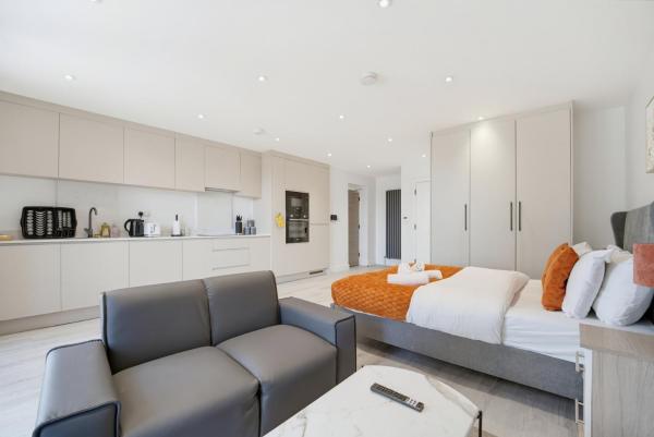 Luxaura Homes Balcony Studio In Northfields - Apt 3 - Gmina Hounslow