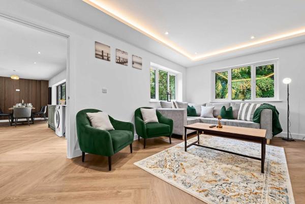 Cosy 4 Bedroom Luxe House With Private Parking Great For Groups Summer Special Offer! - By Blue Puffin Stays - Southampton
