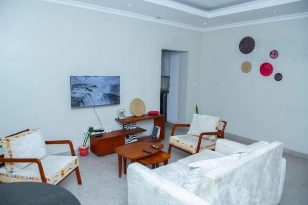 Peaceful 1br Pool Ridge View Court - Kigali