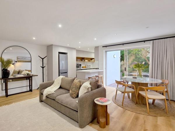 Chic & Elegant 3 Br - Stylish, Spacious And Central - Stellenbosch