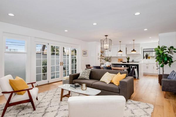 Three Bedroom Designer Residence In Top Location - Santa Monica, CA