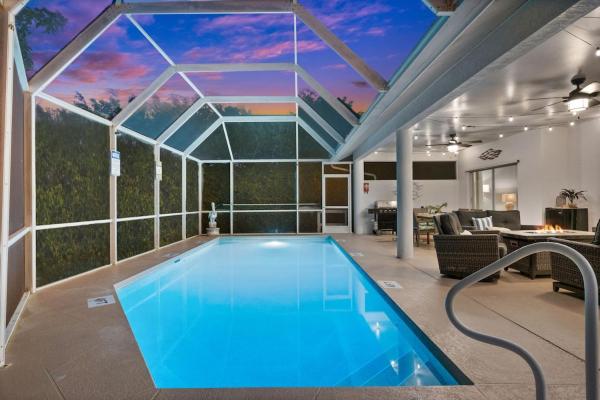 Casa Playa - Heated Pool And Outdoor Living Near Beach - Marco Island, FL
