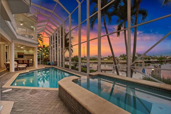 Casa Grande - Waterfront Estate, Rooftop Deck, Heated Pool & Spa - Marco Island, FL