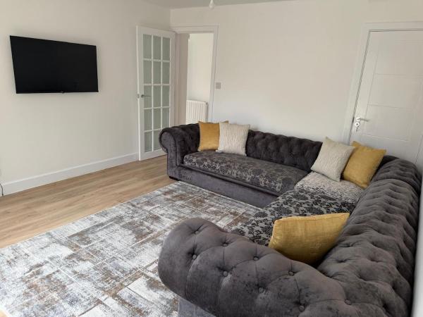 New Newly Renovated Three Bedroom House - Oxford