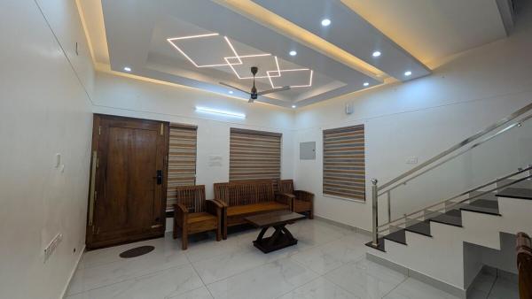Var Teak Haus Ac 4bhk 10 Min Drive Beach & Cliff - Varkala