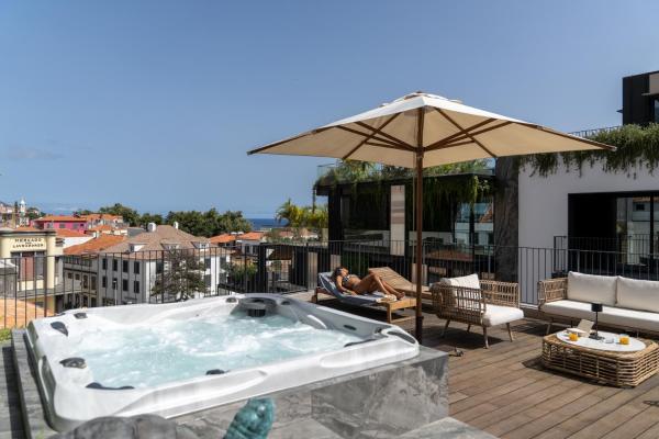 Luxury Rooftop Jacuzzi Penthouse At Savoy Insular - Monte