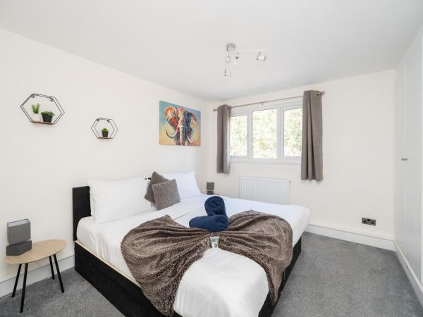 Pet Friendly House Close To Gatwick - Horsham, UK