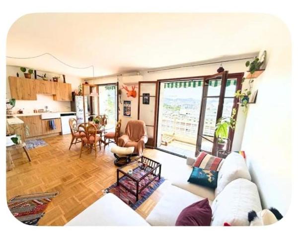Jolie Chambre Avec Vue En Centre-ville - Marsiglia