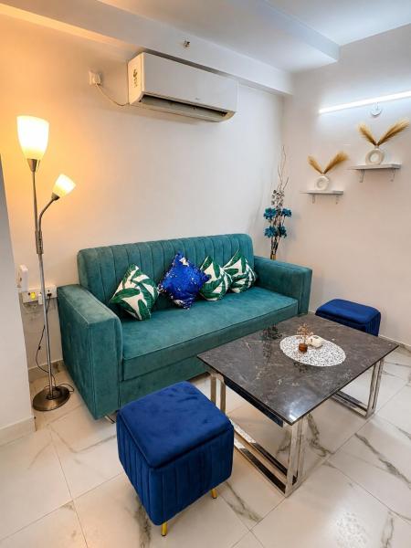 1 Bhk With 24x7 Power-backup Just 25 Mins From Airport & Yashoobhomi -