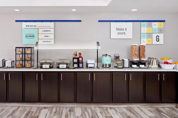 Garner Hotel Warren Northwest By Ihg - Warren, MI