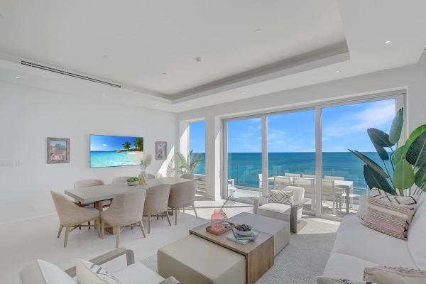Beachfront Penthouse Private Pool 3br - Nassau