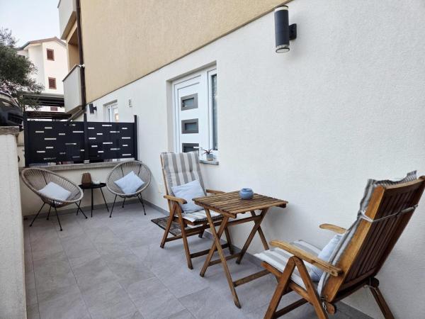 Apartment Ararita Walk To The Beach And Old Town - Punat