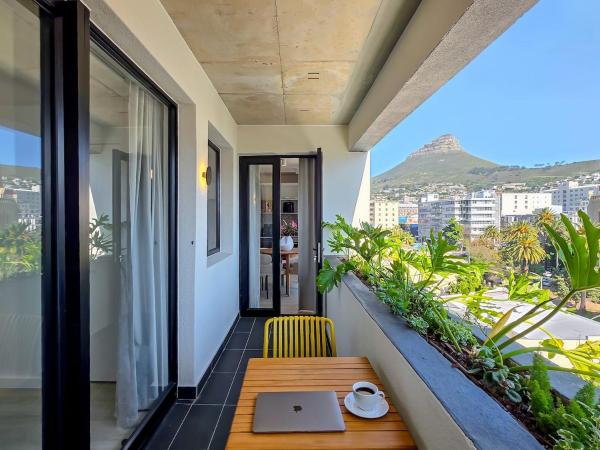 Little City Paradise - Camps Bay