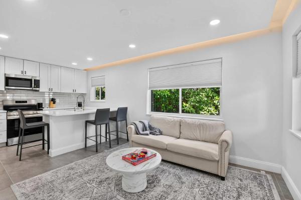 Coveside Hideaway 5 - Coastal Escape - Deerfield Beach, FL