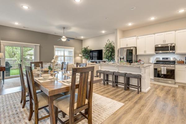 Family-friendly Ozark Villa - Centrally Located - Ozark, MO
