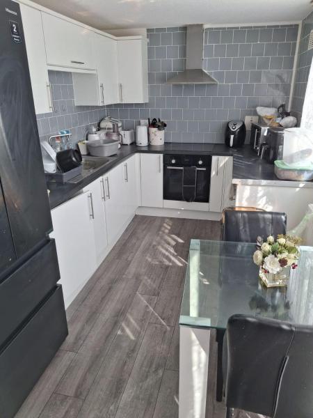 A Lovely Room With Double Bed Available In Zone 2 - Greenwich