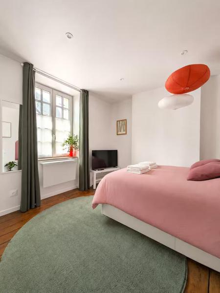 Charmant Studio - Calme & Lumineux - Centre Ville - Saint-Aubin-du-Cormier
