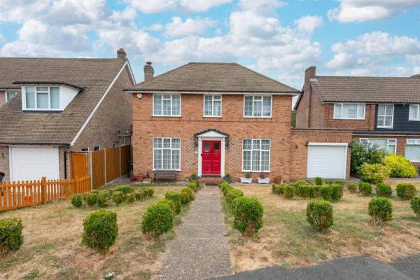 Inviting 3bdr Garden Home In Sanderstead - Croydon, UK