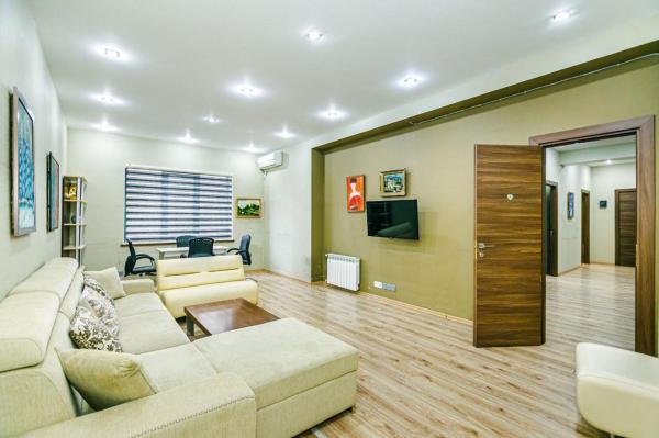 Vip Apartment In Nizami - Baku
