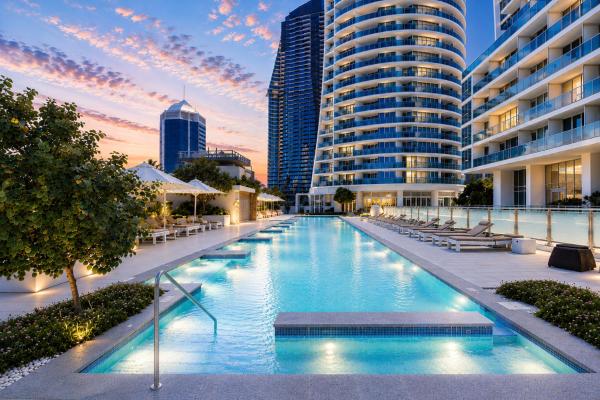 H Luxury Residences 1 Bedroom Hinterland View Apartment - Surfers Paradise