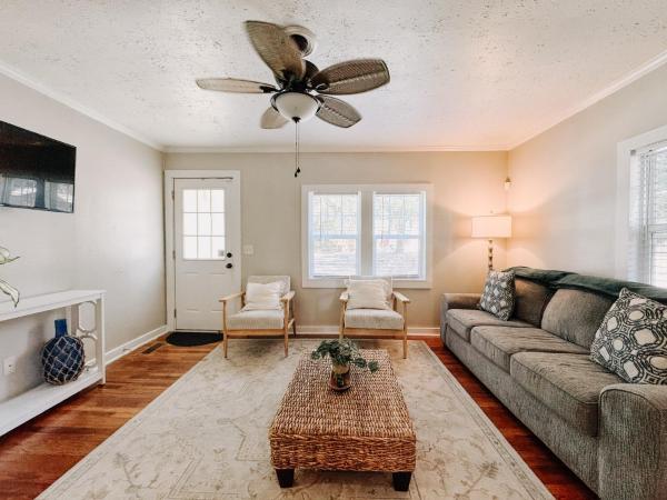 The Cypress Cottage - 2br Beaufort Getaway - 10 Min Downtown And Parris Island! - Beaufort, SC