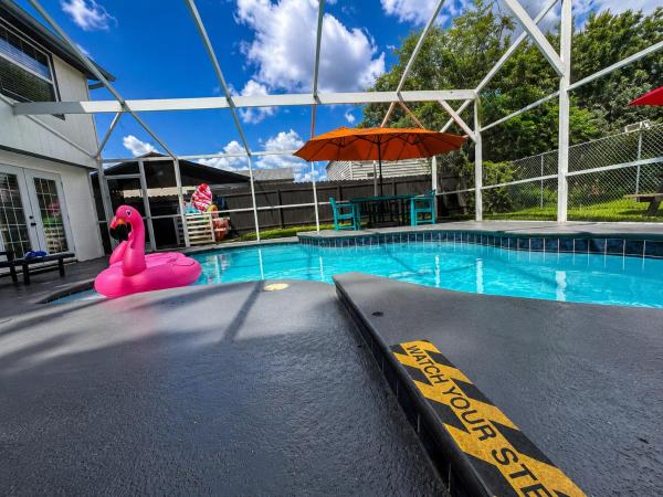 Heated Pool, Epic Game Room, Fire Pit & Bbq, 5br Tampa Getaway - Aéroport de Tampa (TPA)