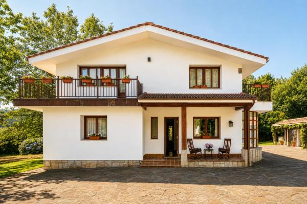 Preciosa Y Amplia Casa Con Piscina - Kantabrien