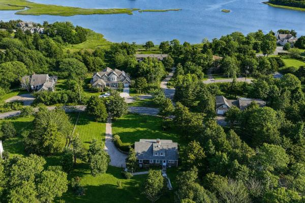 Spacious Home With Sprawling Yard - Orleans, MA