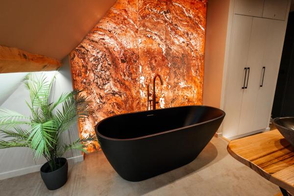 La Suite Volcanique - Appartement De Caractère, Baignoire îLot & Vue Montagnes - La Tour-d'Auvergne