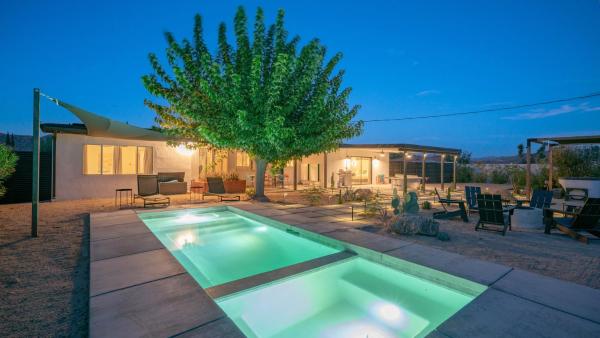 Joshua Tree Mid Century Modern - Pool - Spa - Sauna - Fire Pit - Joshua Tree, CA